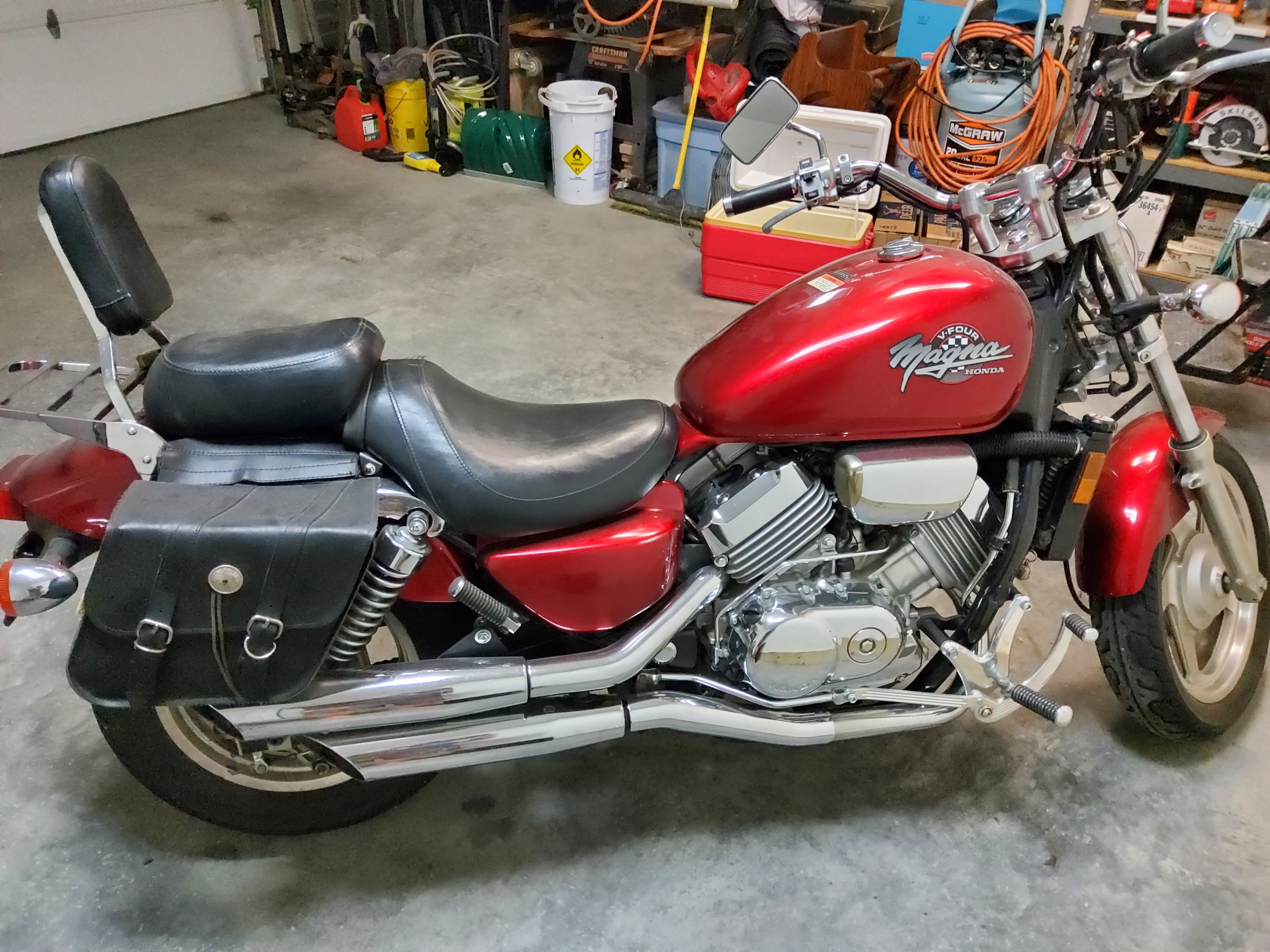 Honda Magna 750 Custom