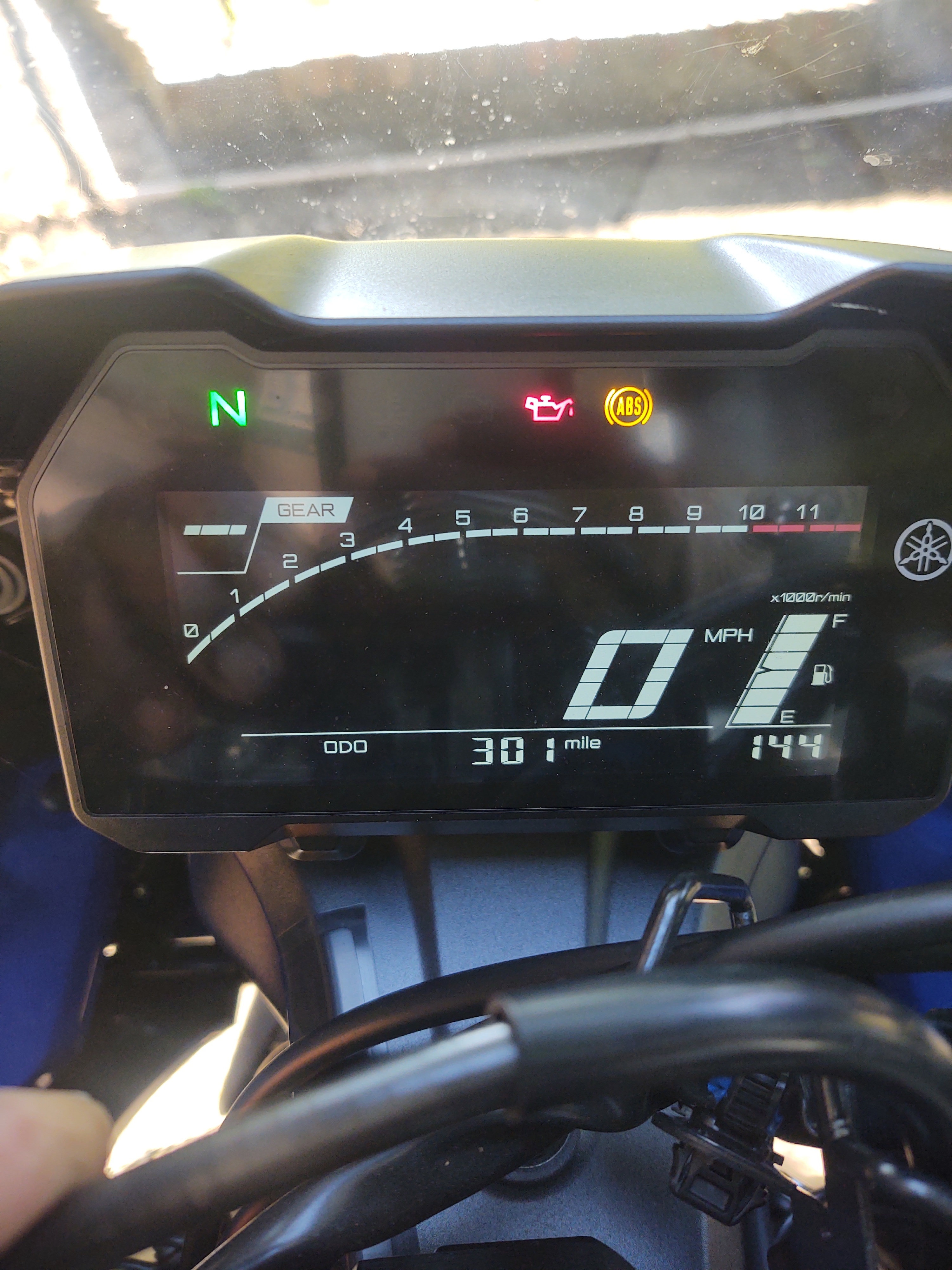 2022 R1 Dash