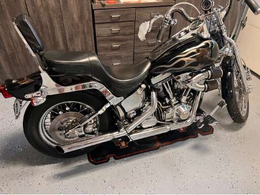 1999 Harley-Davidson ULTRA Standard Equipment & Specs